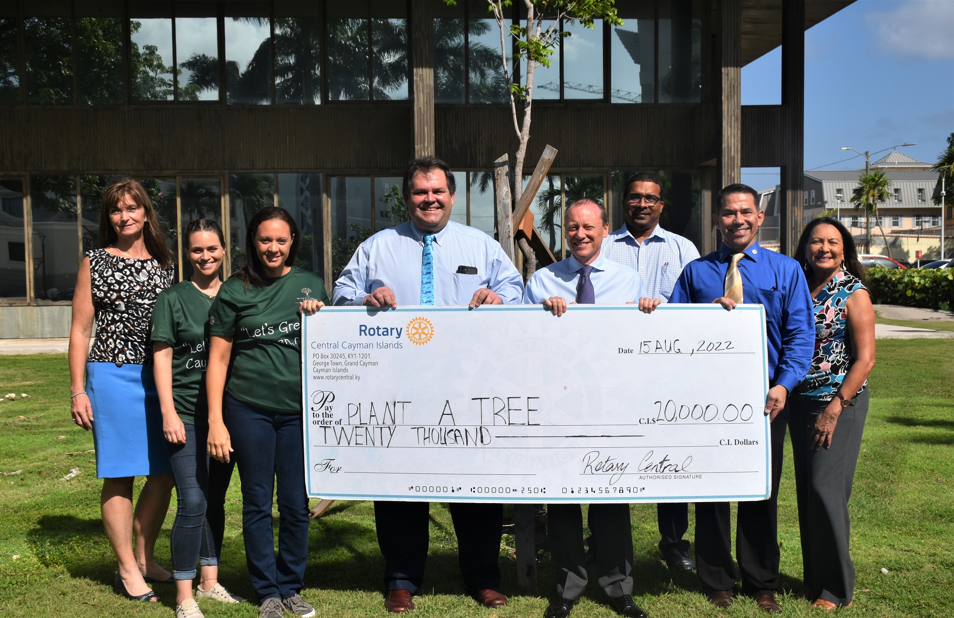 Rotary Central donates to Jubilee Tree Planting